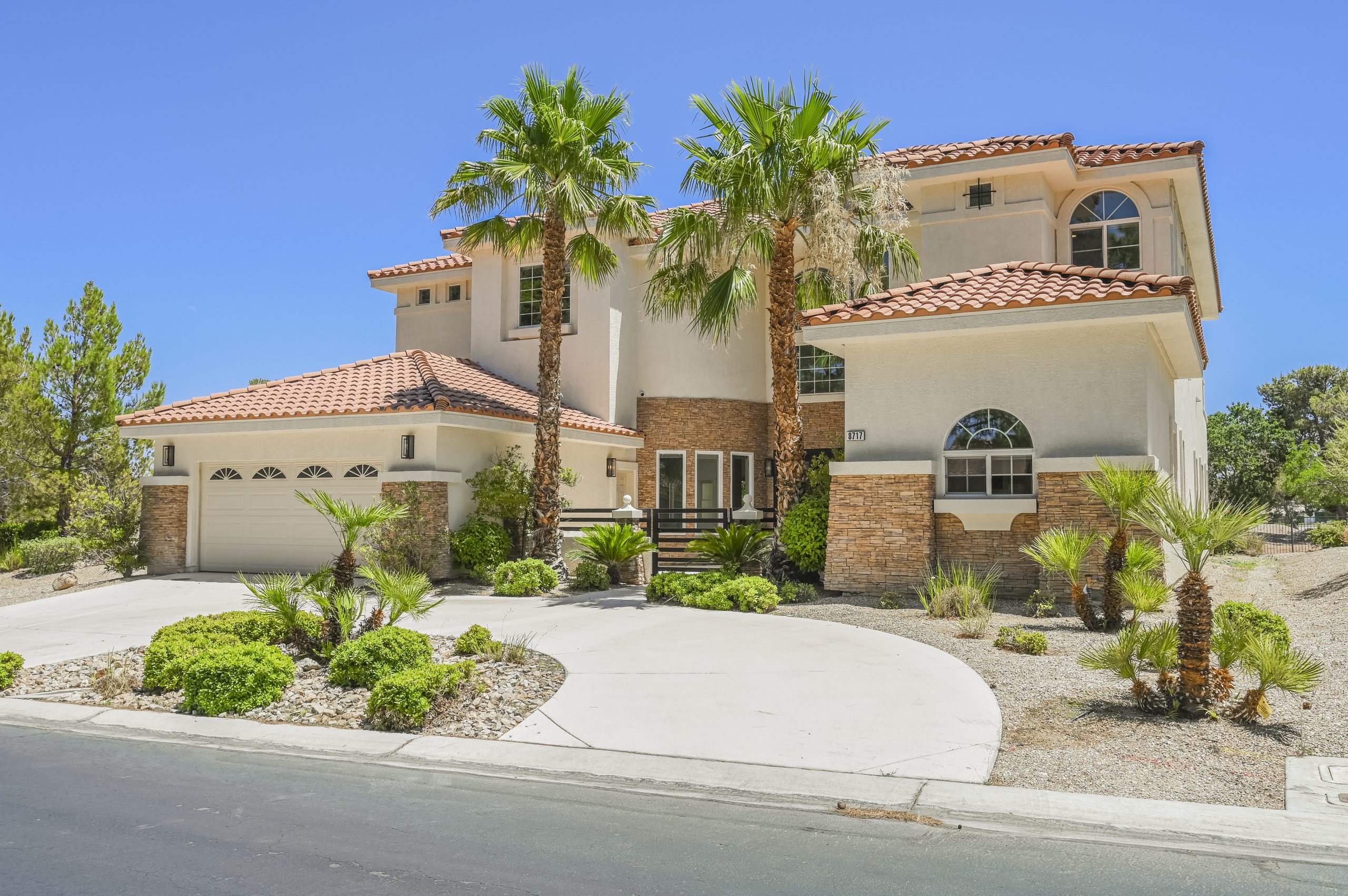 8717 ROBINSON RIDGE DRIVE | NV Broker & Associates